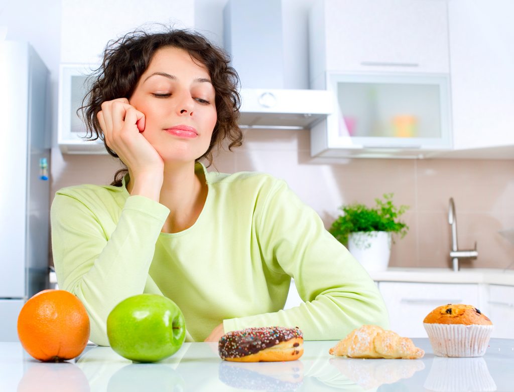 8 tips to curb your cravings: Try this to get your eating back on track ...